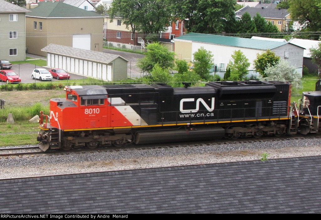 CN - 8010 SD70M-2